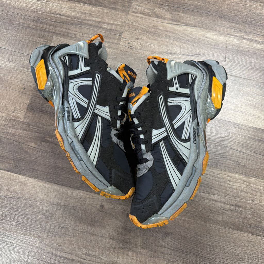 Balenciaga Runner Black Grey Orange (No Box) – hotheatsneakersss